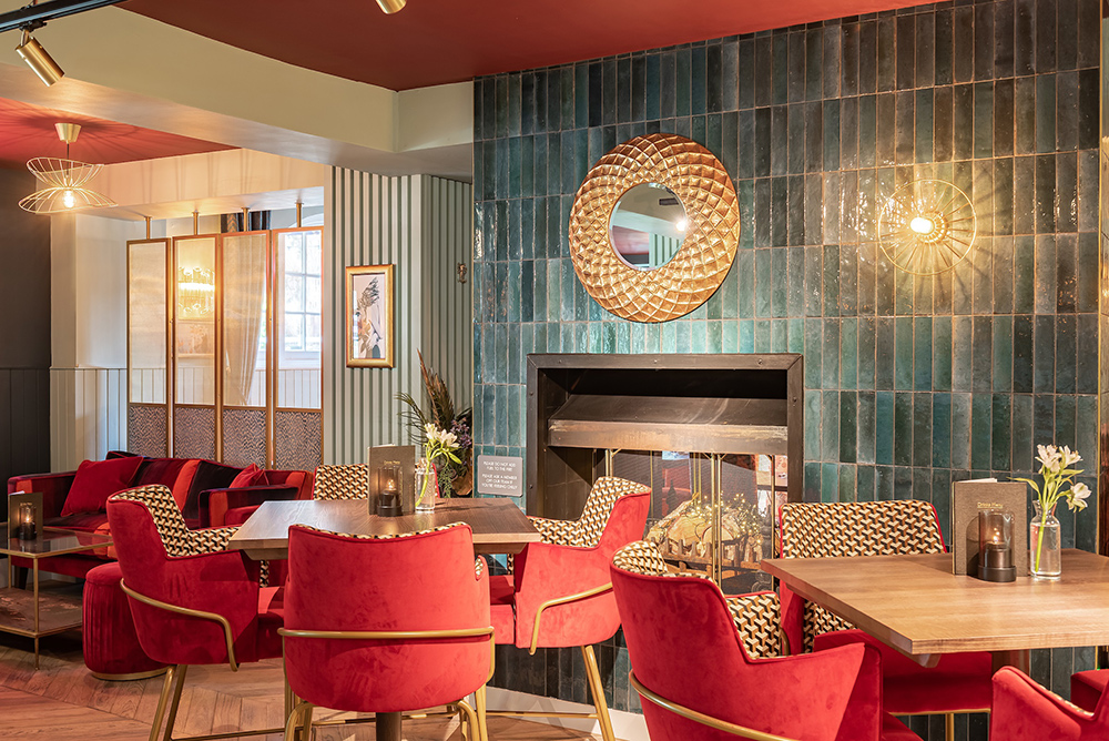 Gallery • See Photos of The Cliff, Poole