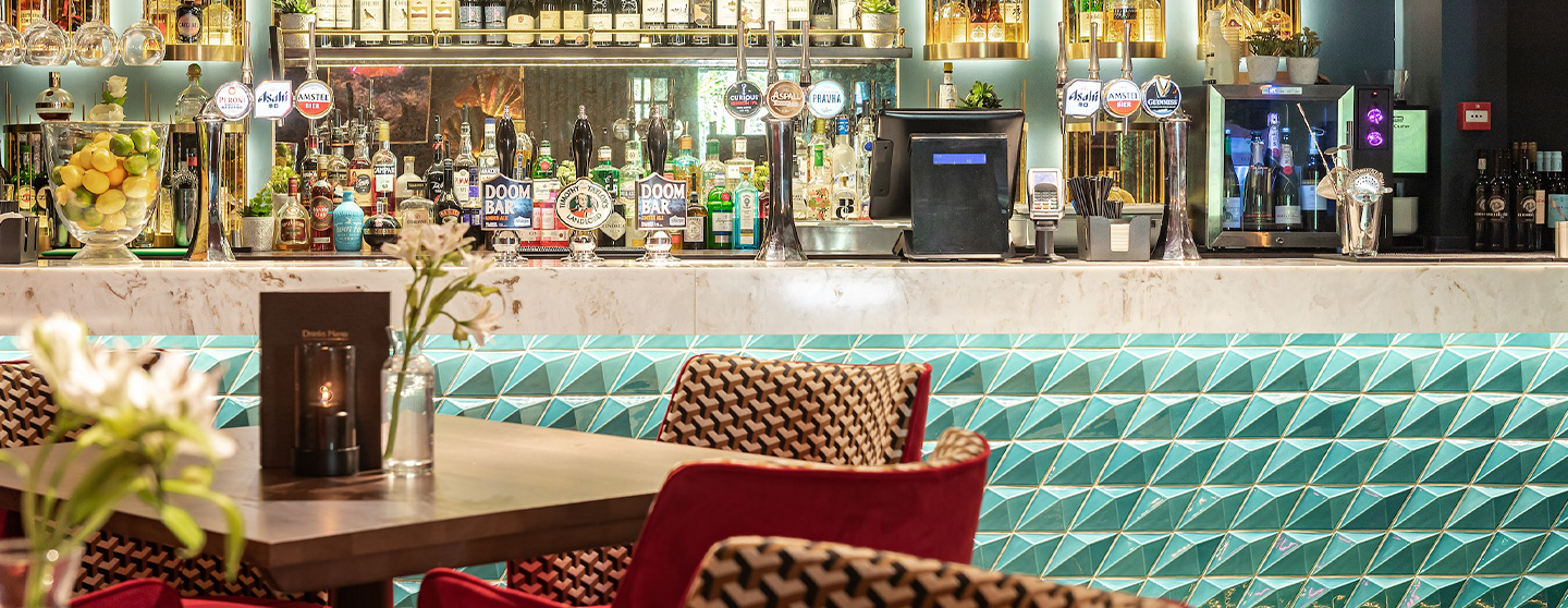 About Our Country Pub - The Cliff Poole